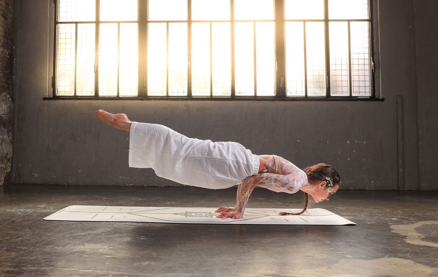 How to Do Peacock Pose (Mayurasana) | Liforme