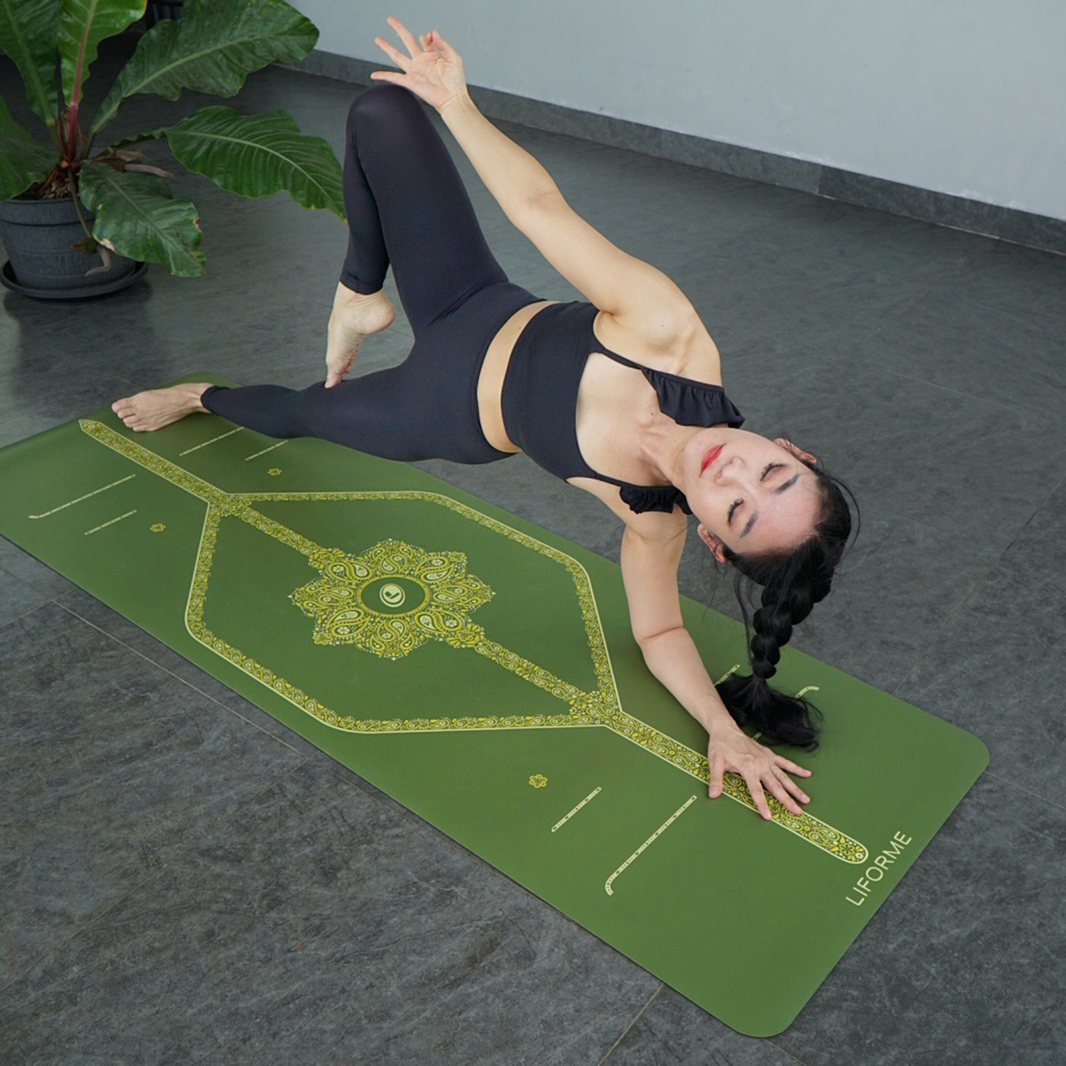 Non-Slip & Eco-Friendly Alignment Yoga Mats - Liforme